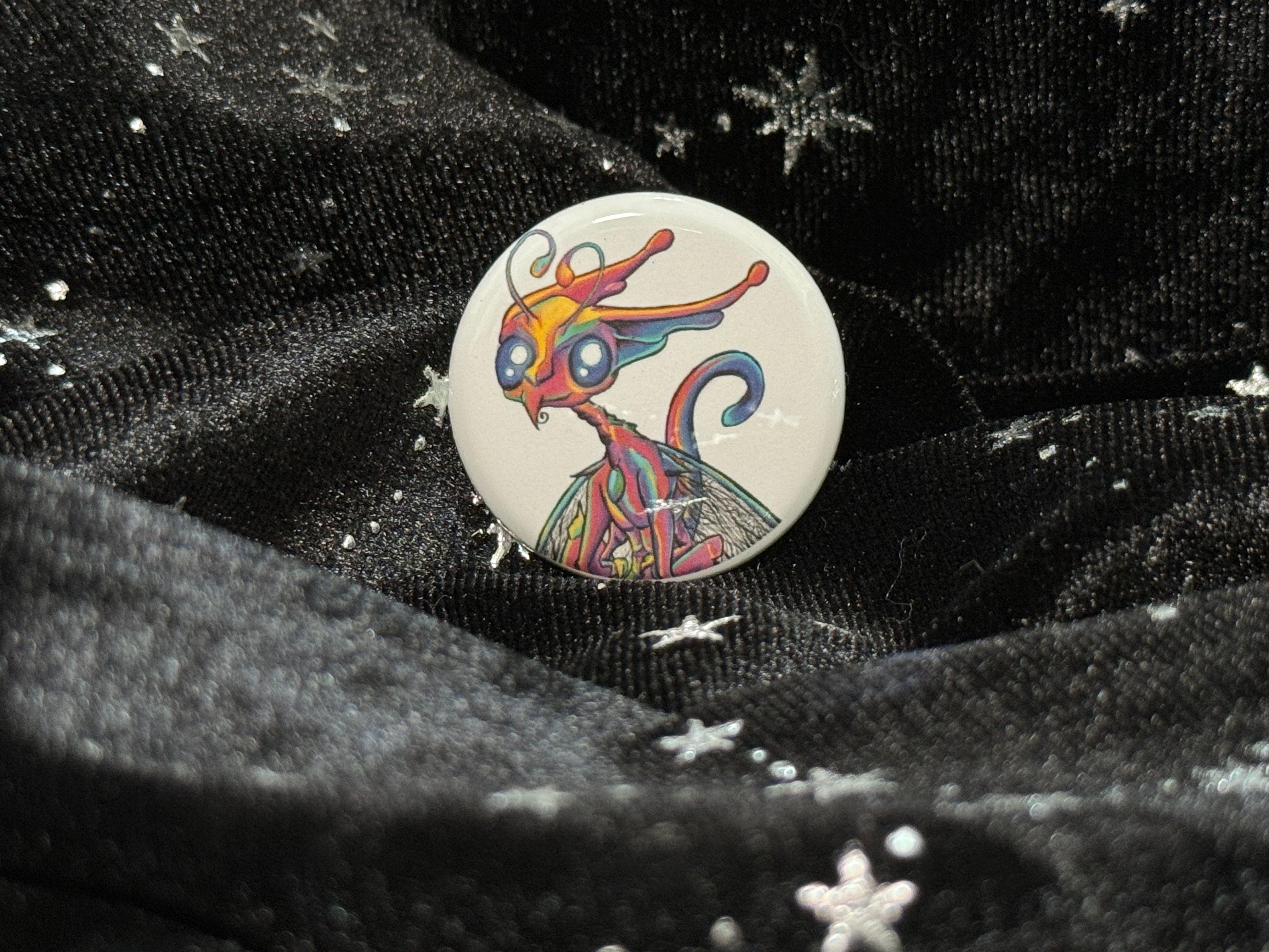 Jubee Button Pin – The Menagerie of Extraordinary Extraterrestrials